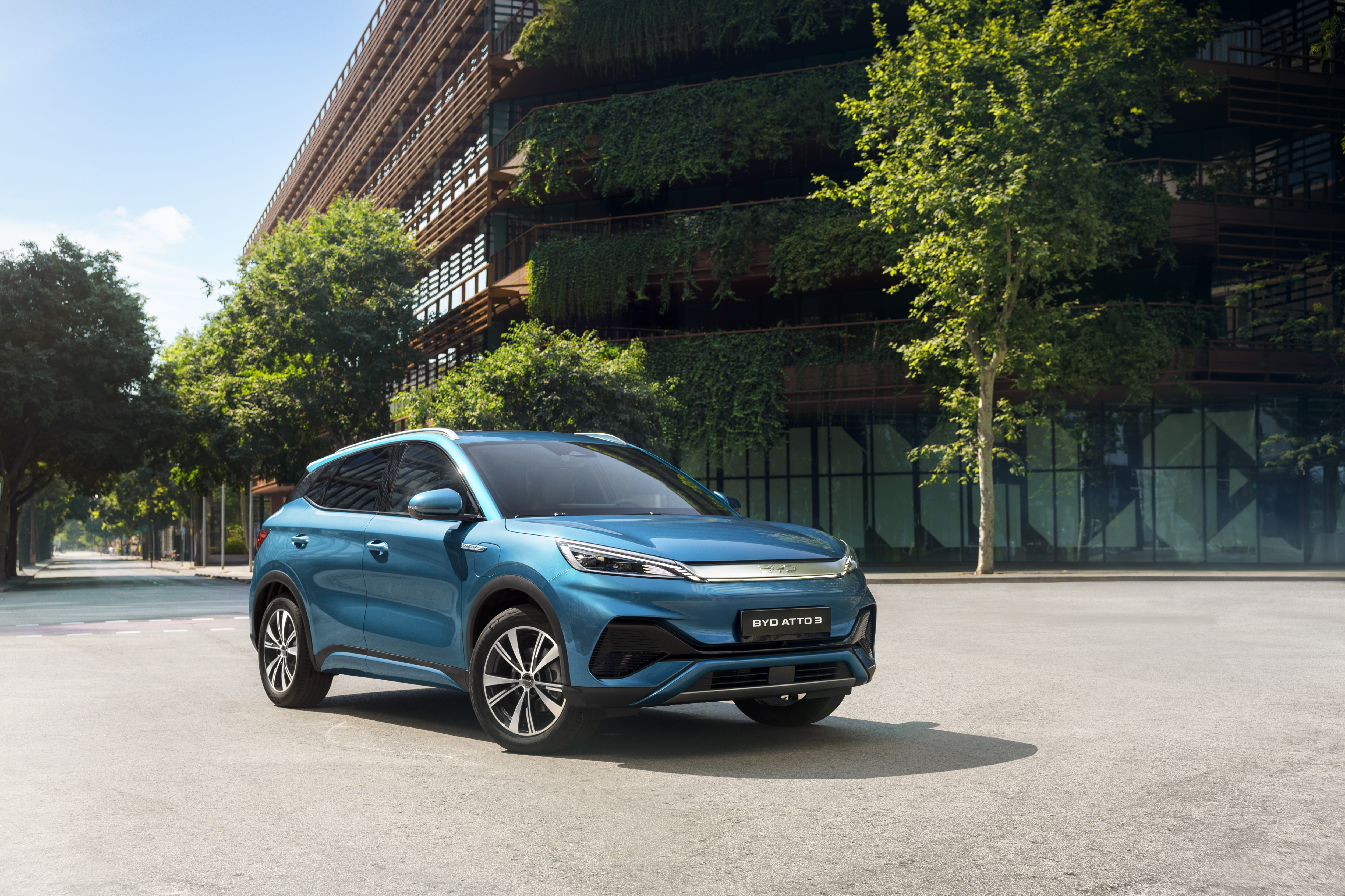 BYD ATTO 3 - Expressive & Dynamic C-SUV | Small Pure Electric | BYD UK