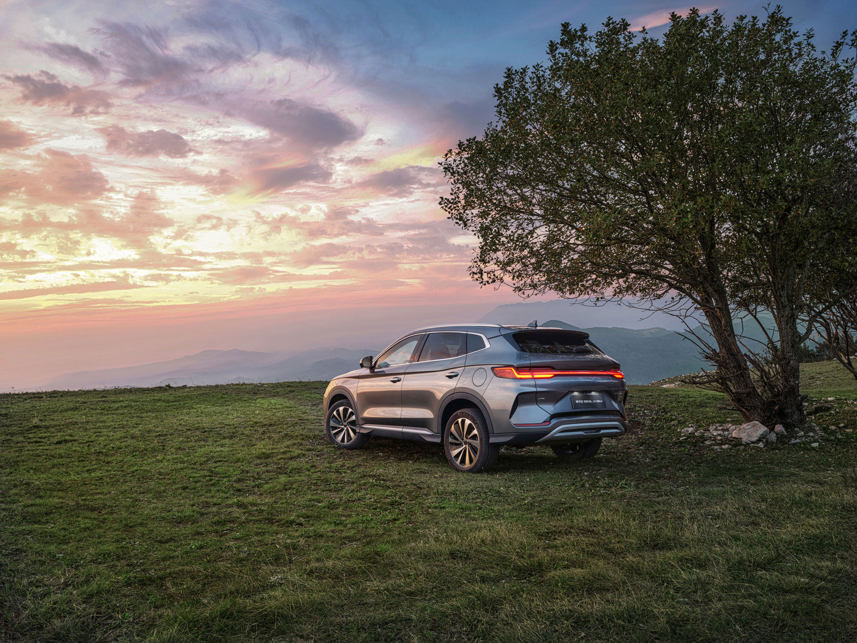 BYD Super DM Plug-in Hybrid Technology | BYD Europe