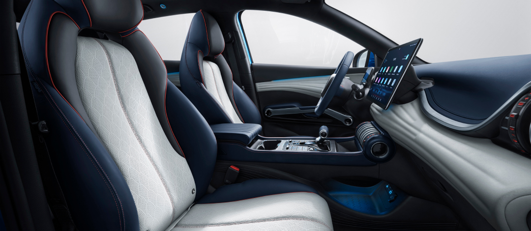 BYD ATTO 3 - C-SUV: piccolo, full electric e compatto | BYD Italia