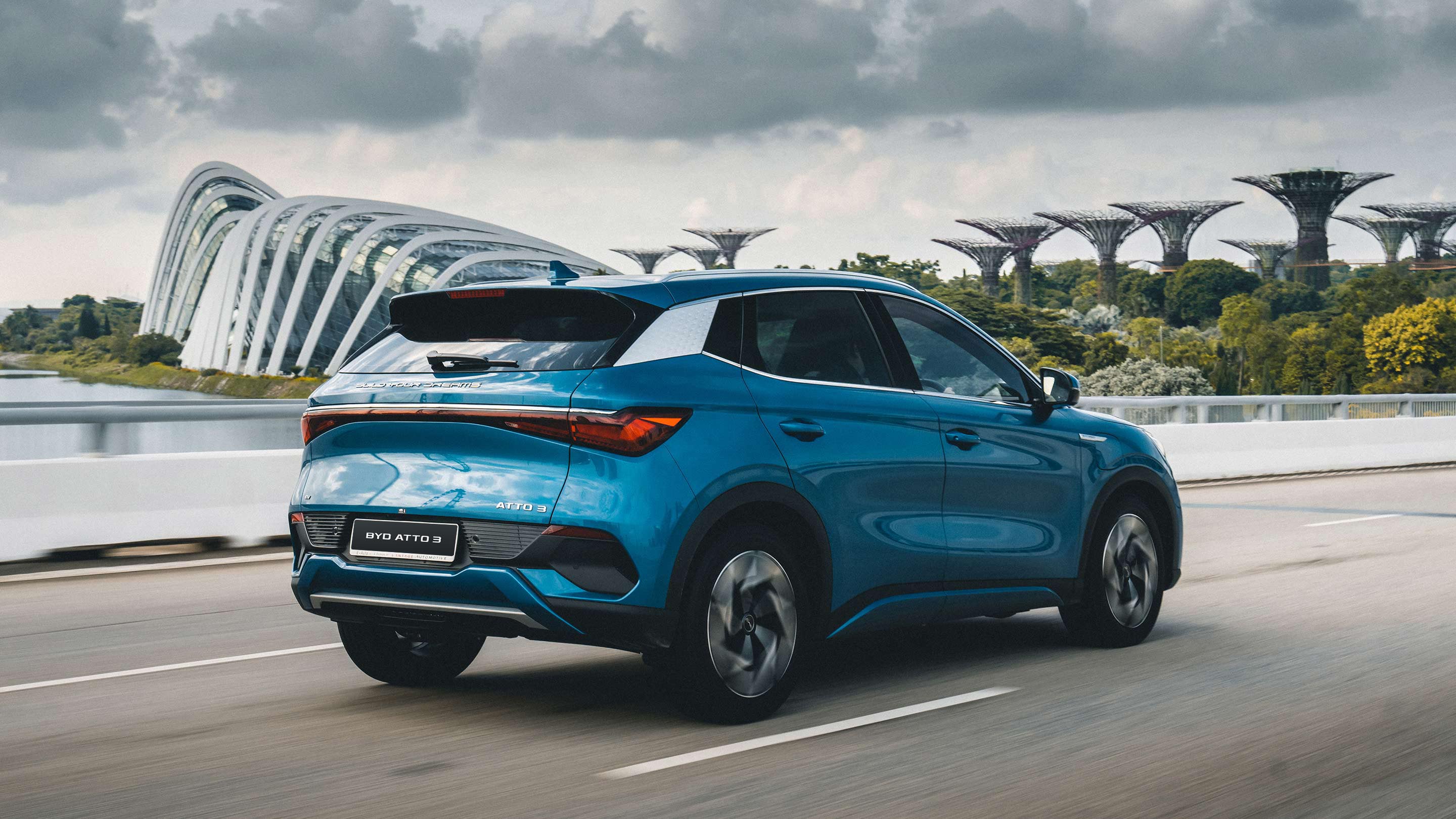 Electric SUV Leader I BYD Singapore